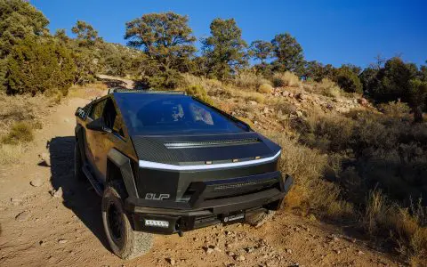 Tesla Cybertruck HD Front Bull Bar - UP INVINCIBLE® - Unplugged Performance