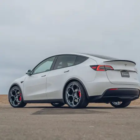 Pearl White Tesla Model Y - UP-05 Forged Wheels in Satin Titanium