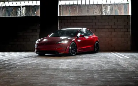 Ultra Red Tesla Model 3 Performance - UP-03 Forged Wheels In Gloss Black