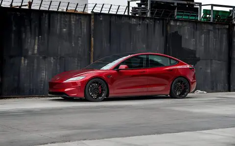 Ultra Red Tesla Model 3 Performance - UP-03 Forged Wheels In Gloss Black