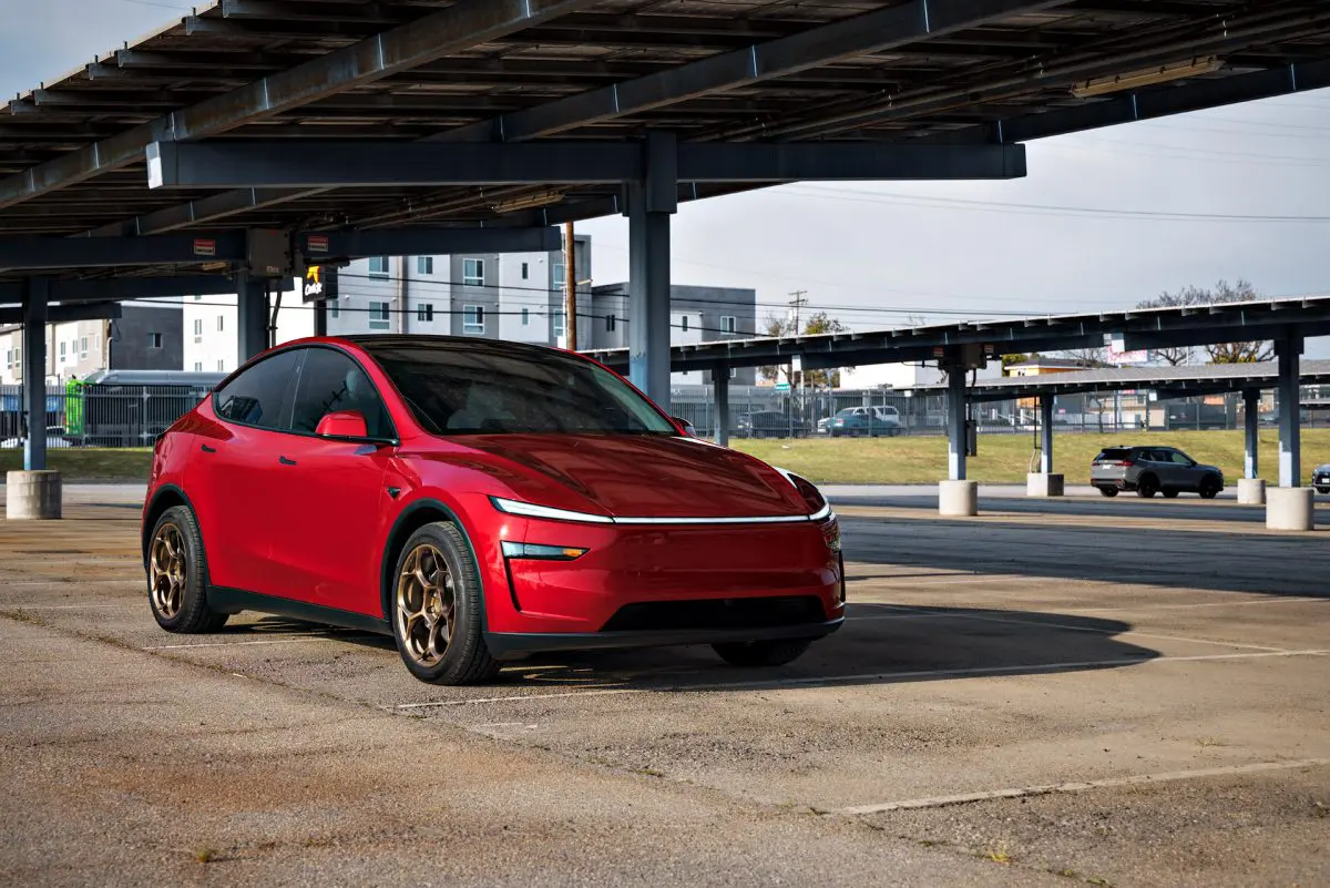 Tesla Model Y Media Gallery - Unplugged Performance