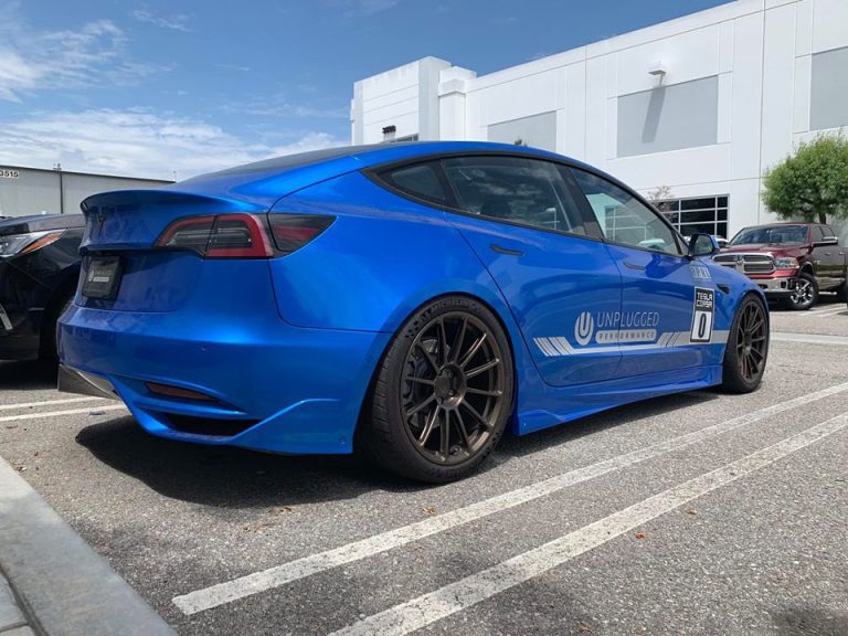 Tesla Model 3 Ascension Side Skirt Set - Unplugged Performance