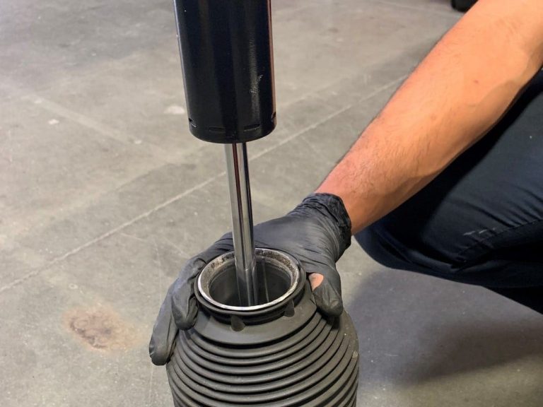 Model S Plug & Play High-Performance Shocks Installation Guide