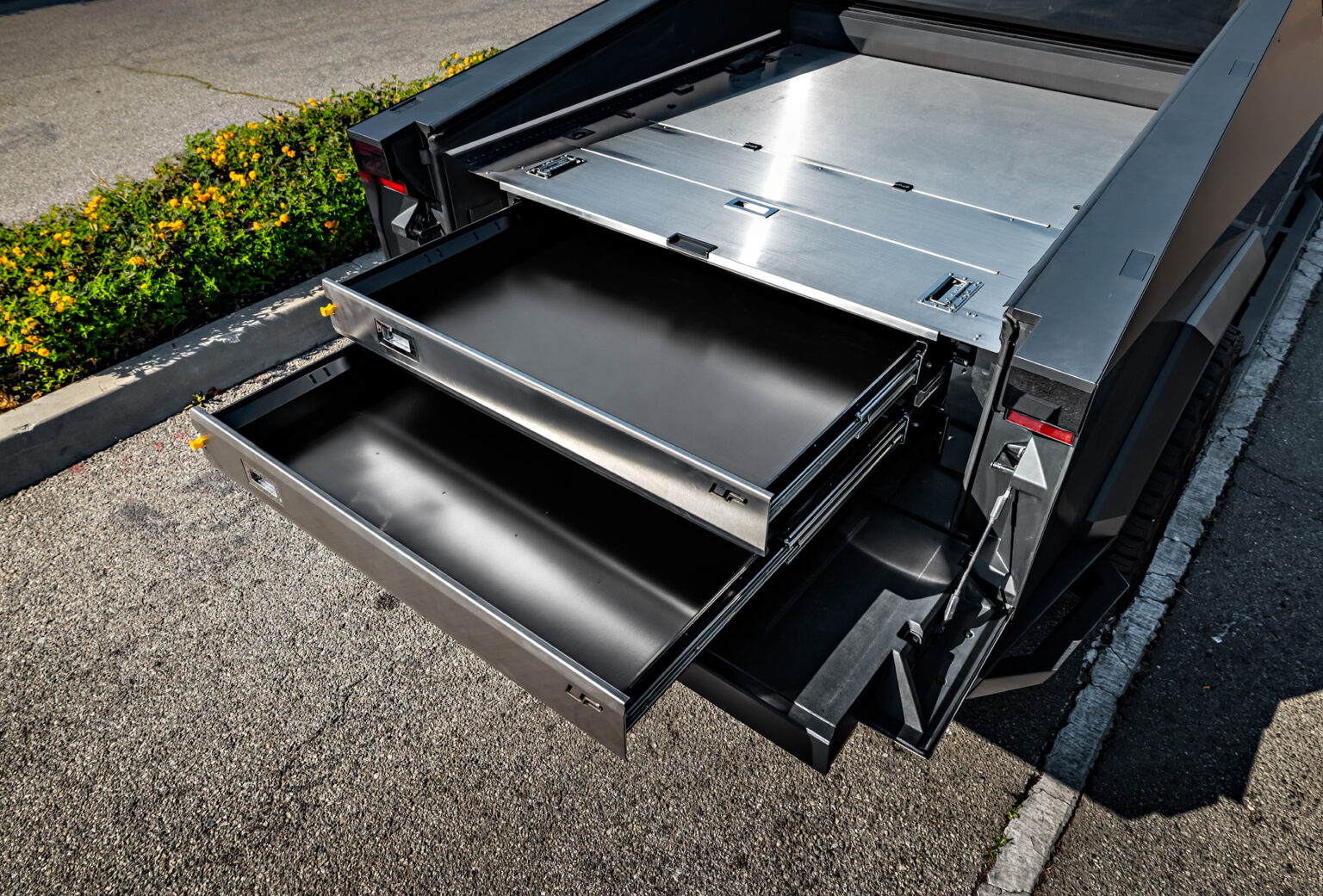 Tesla Cybertruck Bed Storage Pro System - UP INVINCIBLE® - Unplugged ...