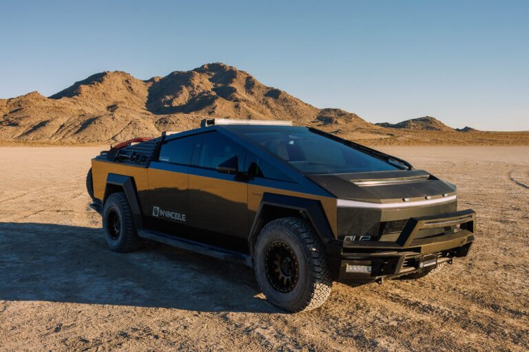 Tesla Cybertruck HD Front Bull Bar - UP INVINCIBLE® - Unplugged Performance