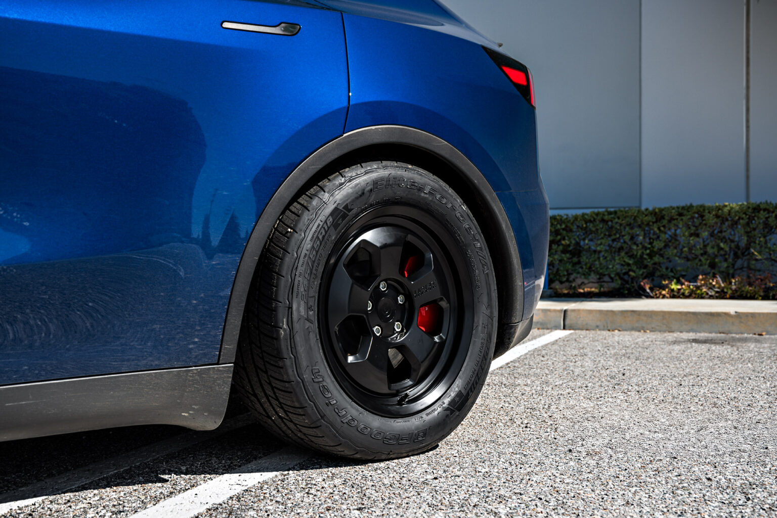 Tesla Model Y UP.FIT Forged PD 18” Wheel and Tire Package - Unplugged ...