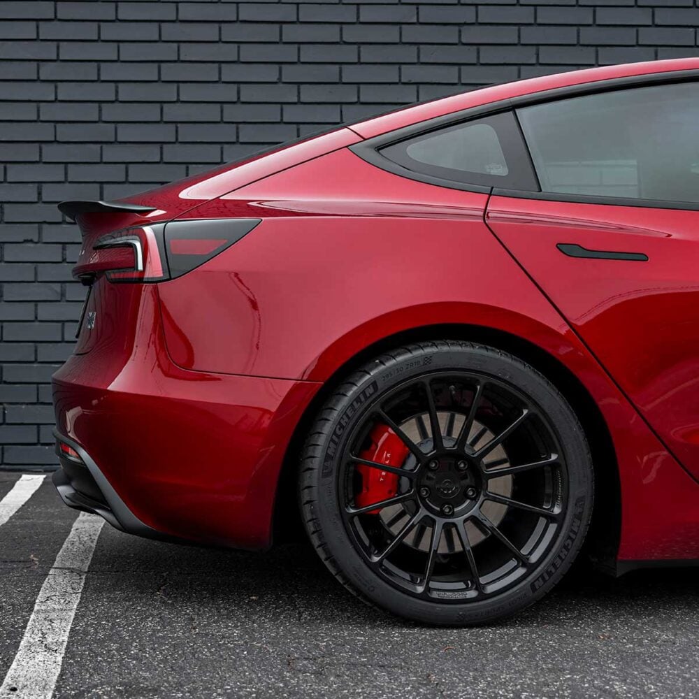 What Tire Sizes Are Used On The Tesla Model 3?: Quick Guide - Carstereowiki